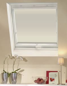 VELUX® Dachfenster: passende Rollos & Plissees mit großer Stoffauswahl